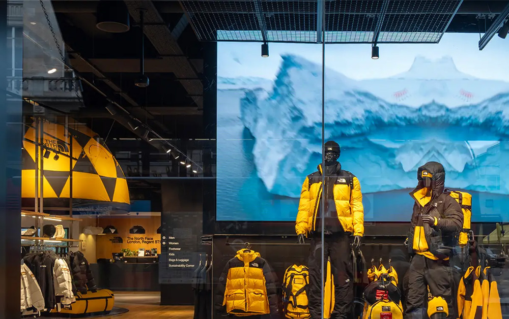 Professional Digital Signage Solutions | Mood Media